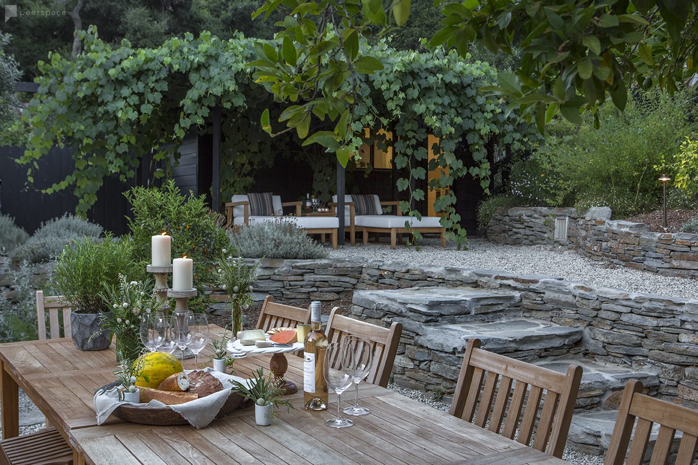 Dinning Out(side) - Topanga Style